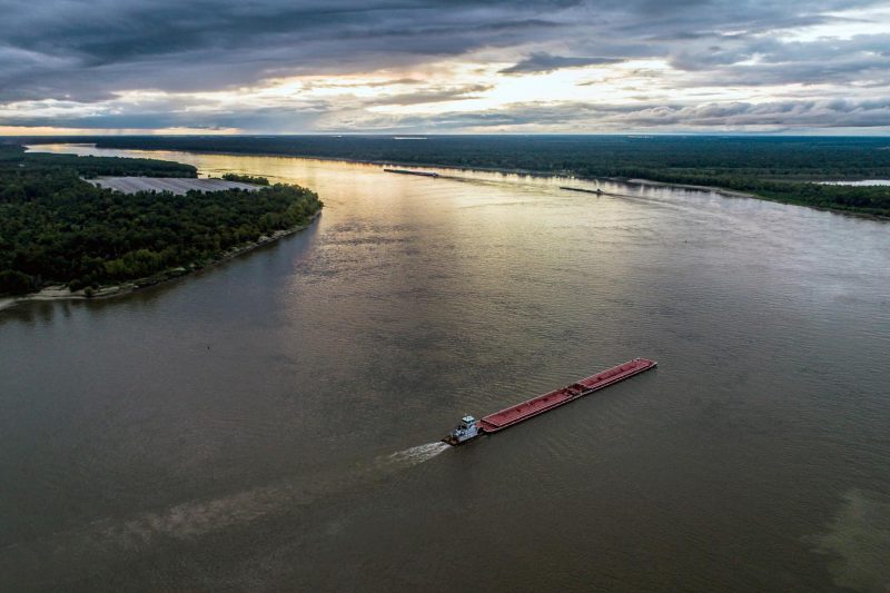 The Most Polluted Rivers in the World & in the U.S in 2022 - GenV